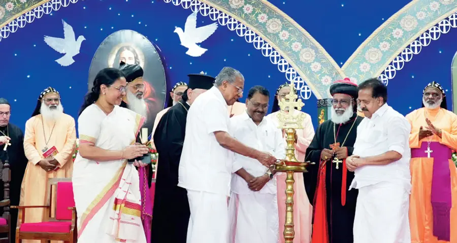 മാർ ഇവാനിയോസ്‌ കേരളത്തിന്റെ യഥാർഥ പുത്രൻ : മുഖ്യമന്ത്രി - Deshabhimani