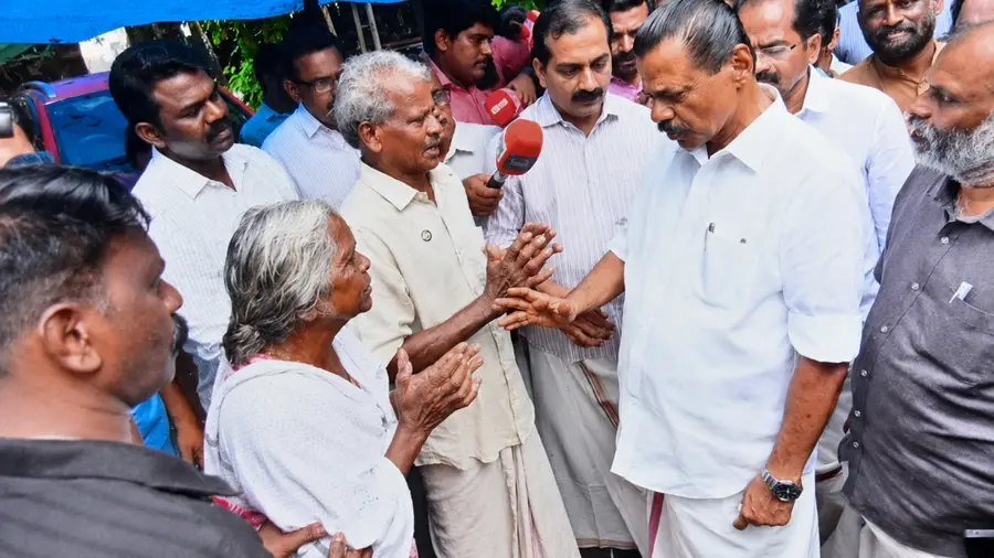 പാരിയത്തുകാവിൽ നടപ്പാക്കാൻ ശ്രമിച്ചത് മുത്തങ്ങയുടെ മിനിപ്പതിപ്പ് ...