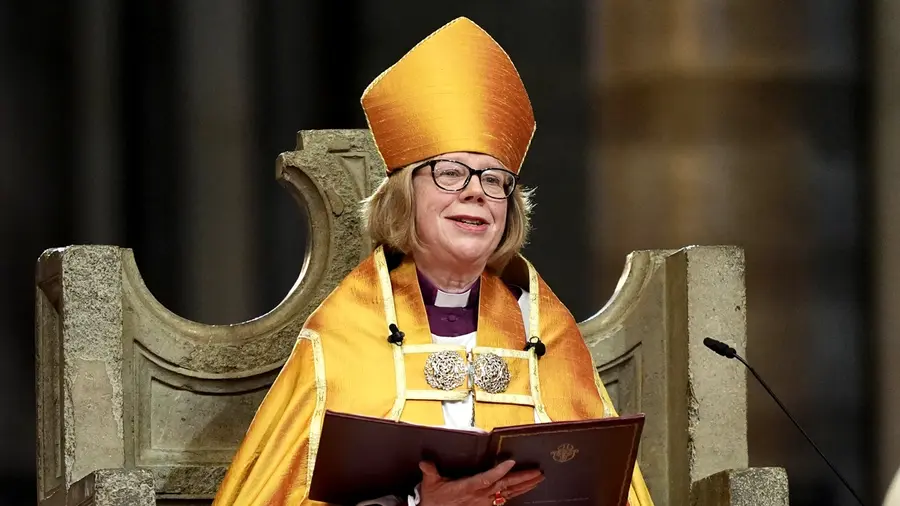 Sarah Mullally Makes History as the First Female Archbishop of ...