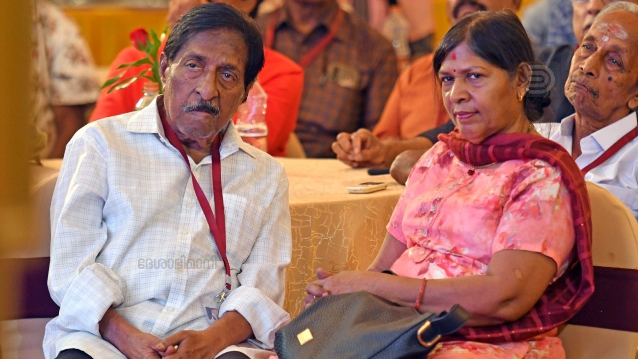 ശ്രീനിവാസൻ അന്തരിച്ചു; 48 വർഷം നീണ്ട സിനിമാ ജീവിതത്തിന് തിരശീല ...