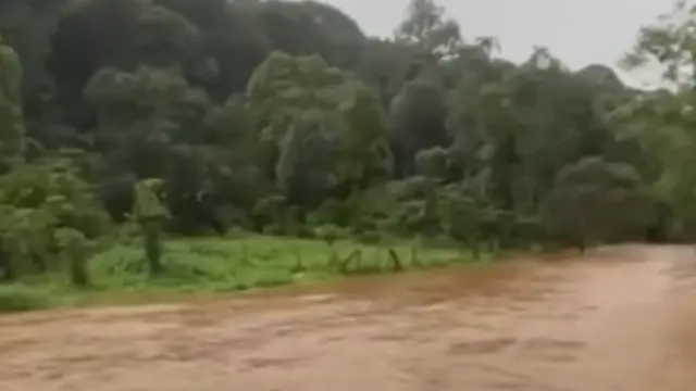 വയനാട് കനത്ത മഴ; മക്കിമല കാട്ടിനുള്ളിൽ മണ്ണിടിഞ്ഞതായി സംശയം - Deshabhimani