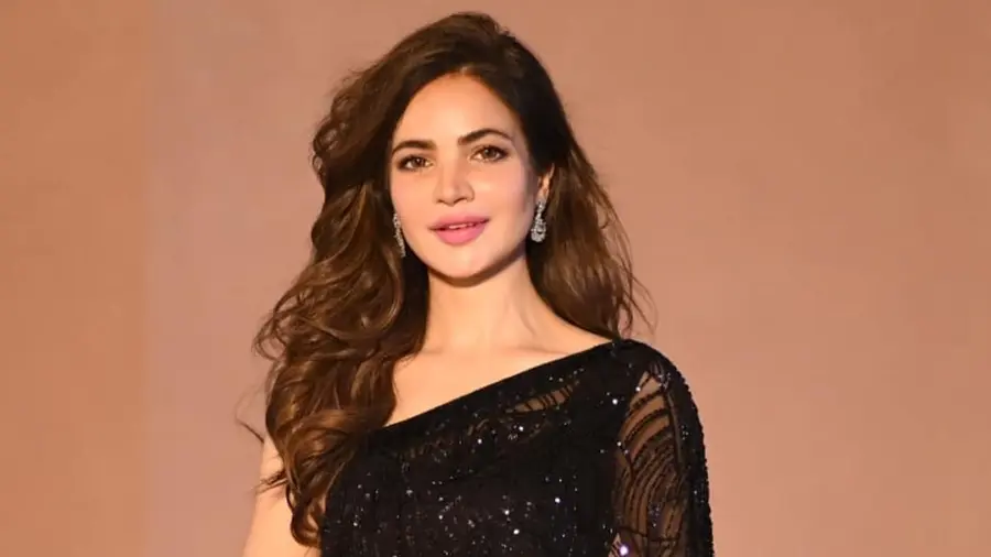 പാക് നടി ഹുമൈറ അസ്ഗർ മരിച്ച നിലയിൽ - Deshabhimani