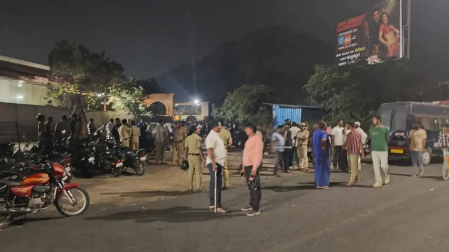 Congress Worker Shot Dead in Congress-BJP Clash in Bellari - Deshabhimani