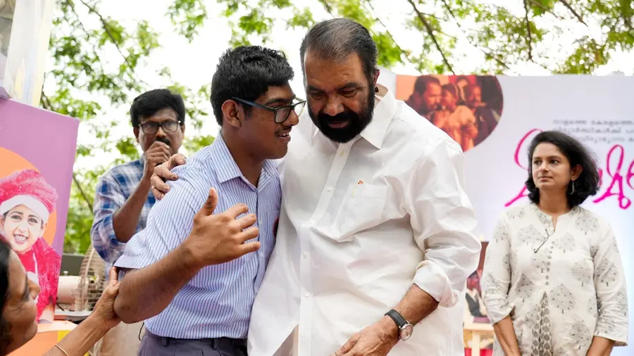 Education Minister V Sivankutty Interacts With Students, Highlights ...