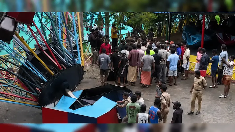 തിരുവനന്തപുരത്ത് അമ്യൂസ്മെന്റ് പാർക്കിൽ റൈഡ് പൊട്ടി വീണ് അപകടം; അഞ്ച് ...