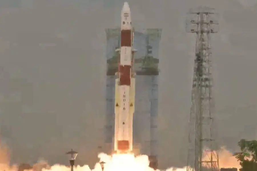 വിക്ഷേപണ പാതയിൽ വ്യതിയാനം; പിഎസ്എൽവി സി 62 ദൗത്യം പരാജയം - Deshabhimani