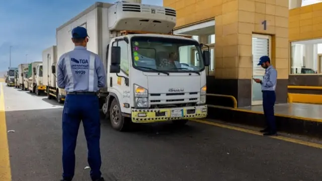 പൊതുഗതാഗത നിയമലംഘനം: ഒരാഴ്ചയ്ക്കിടെ 1,349 പേർക്കെതിരെ നടപടി - Deshabhimani